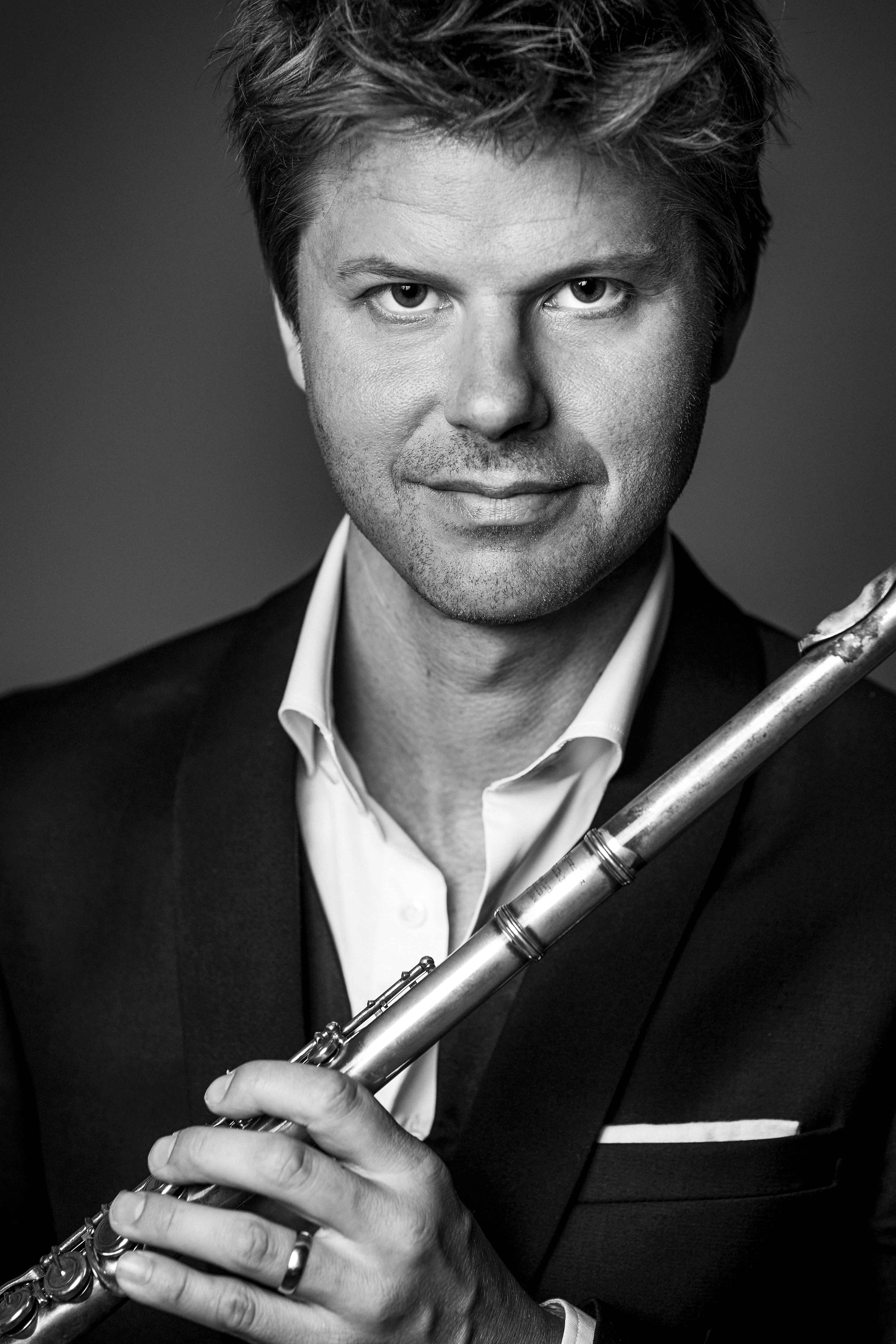 Magnus Lindgren – Electricchair